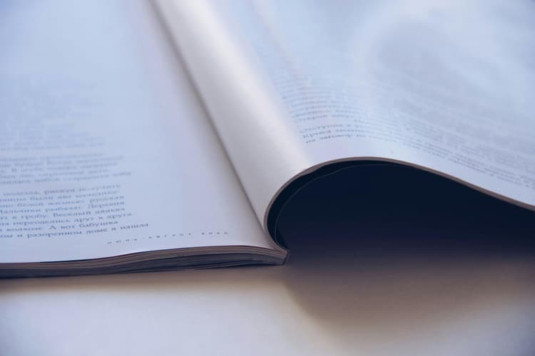 Mastering How Do You Write an Article Title in a Paper